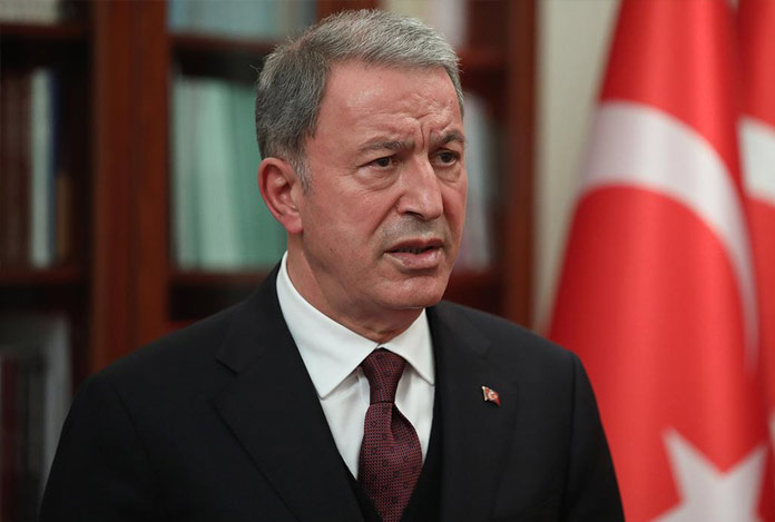 Hulusi Akar’dan Atina’ya cevap: “Yüzme bilmek işlerine çok yarayacak ...